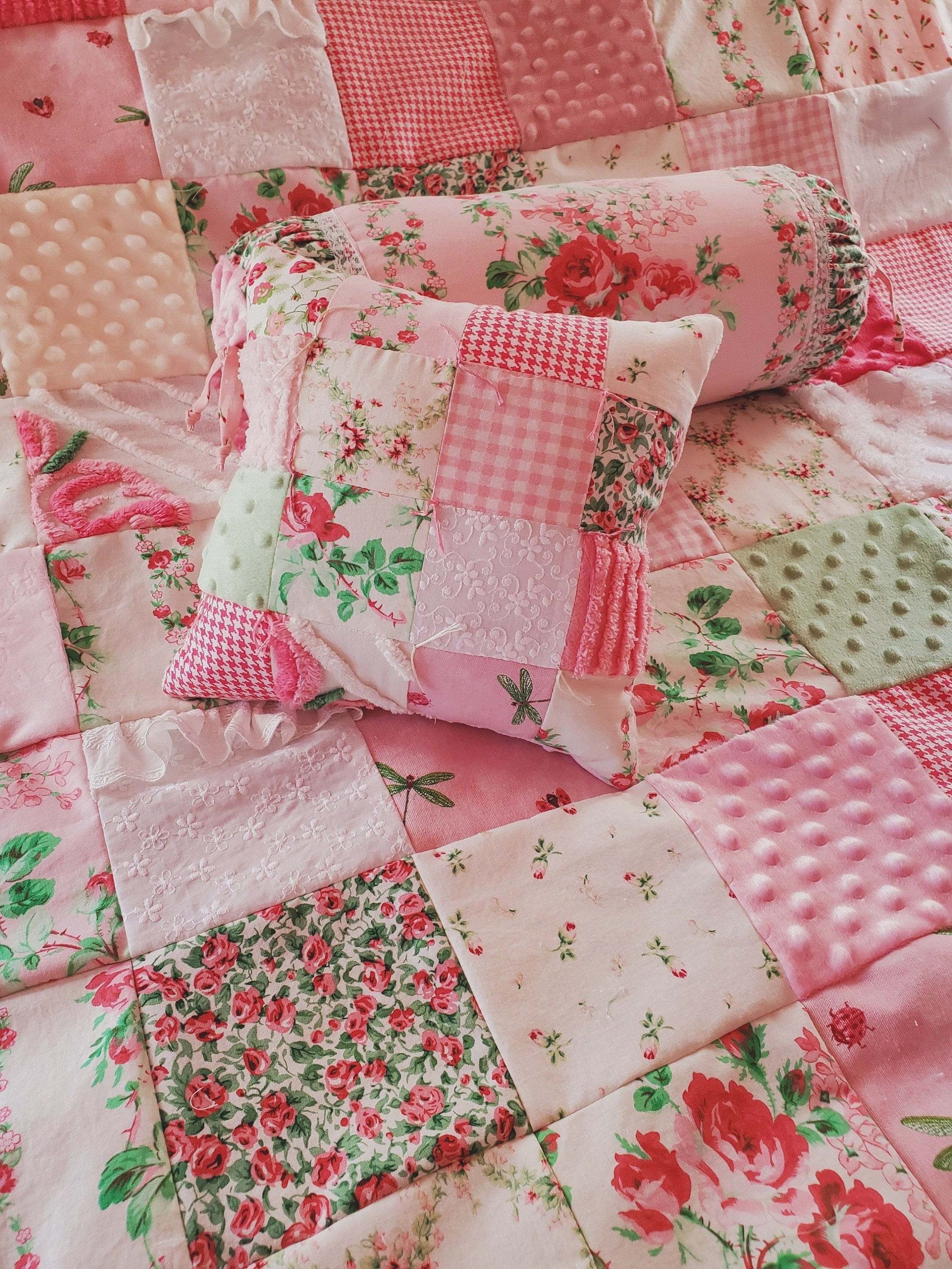 Vintage Chenille and Shabby Pink Roses Ladybug and Dragonfly Country ...