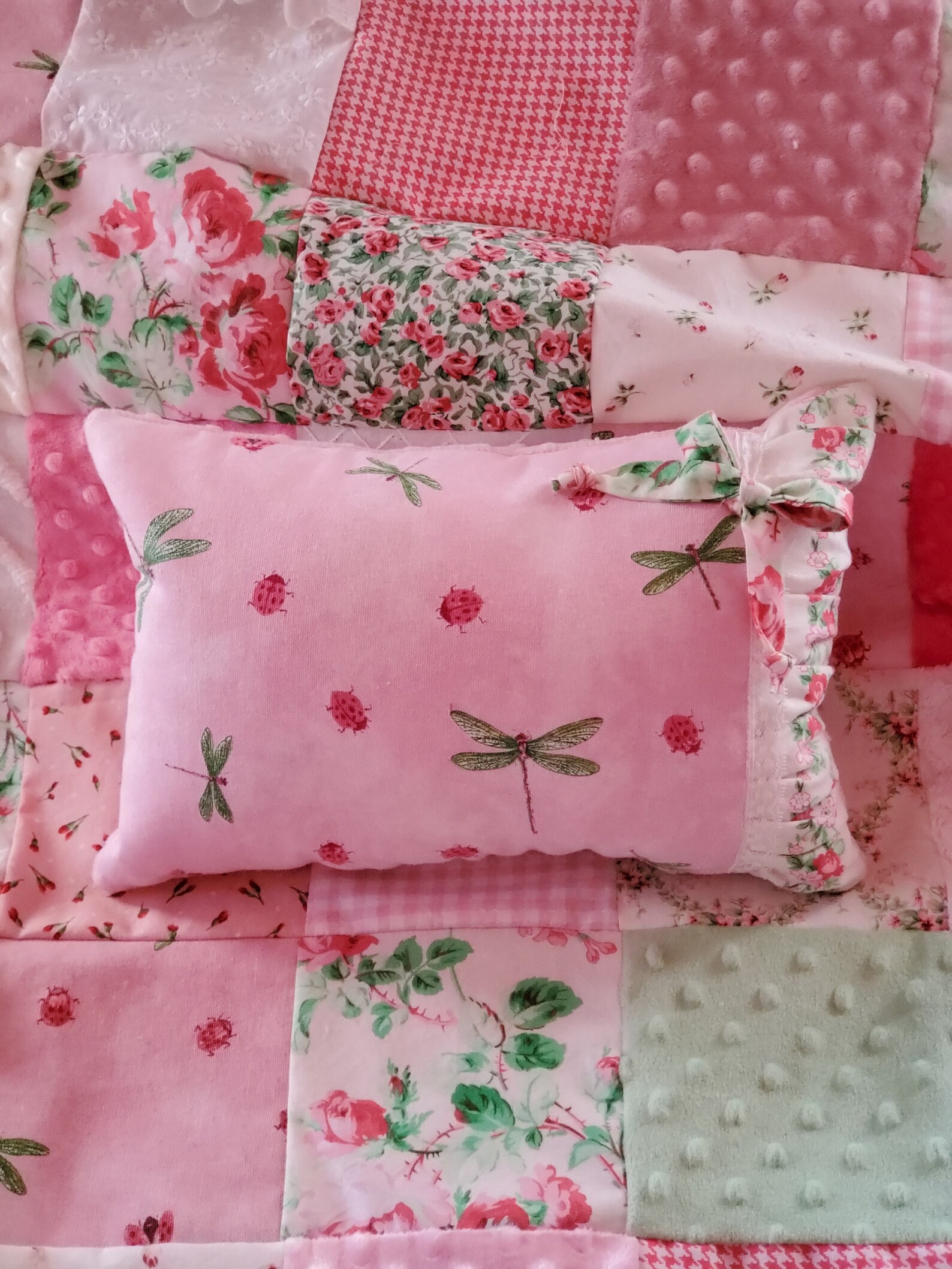 Vintage Chenille and Shabby Pink Roses Ladybug and Dragonfly Country ...