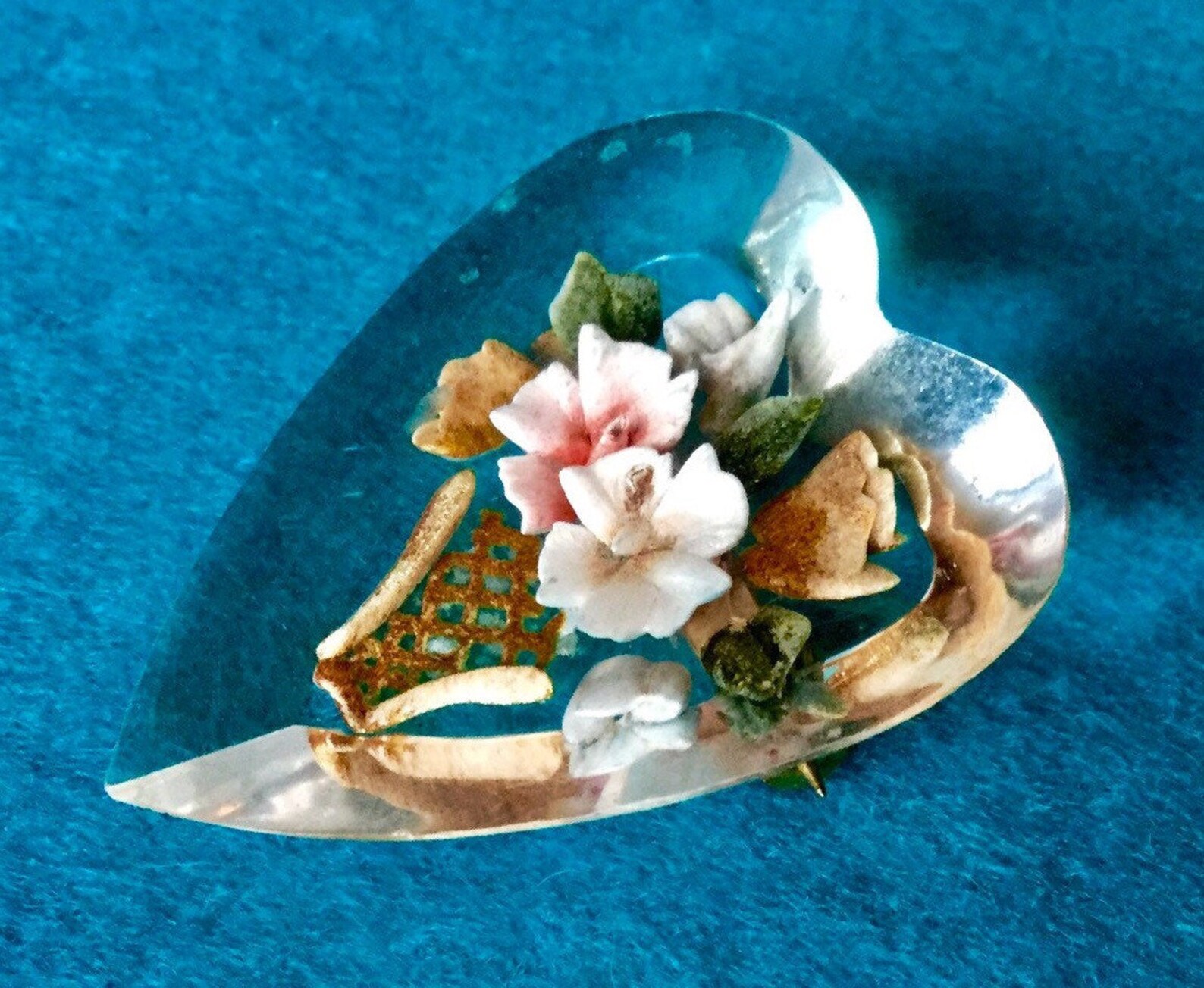 Reverse Carved Lucite Heart Brooch - Etsy