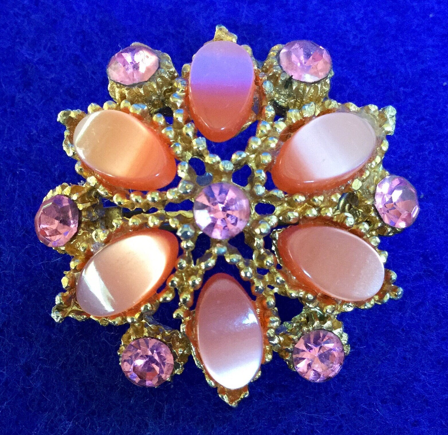 1950s Pink Flower Brooch - Goldtone Set With Seven Pink Rhinestones ...