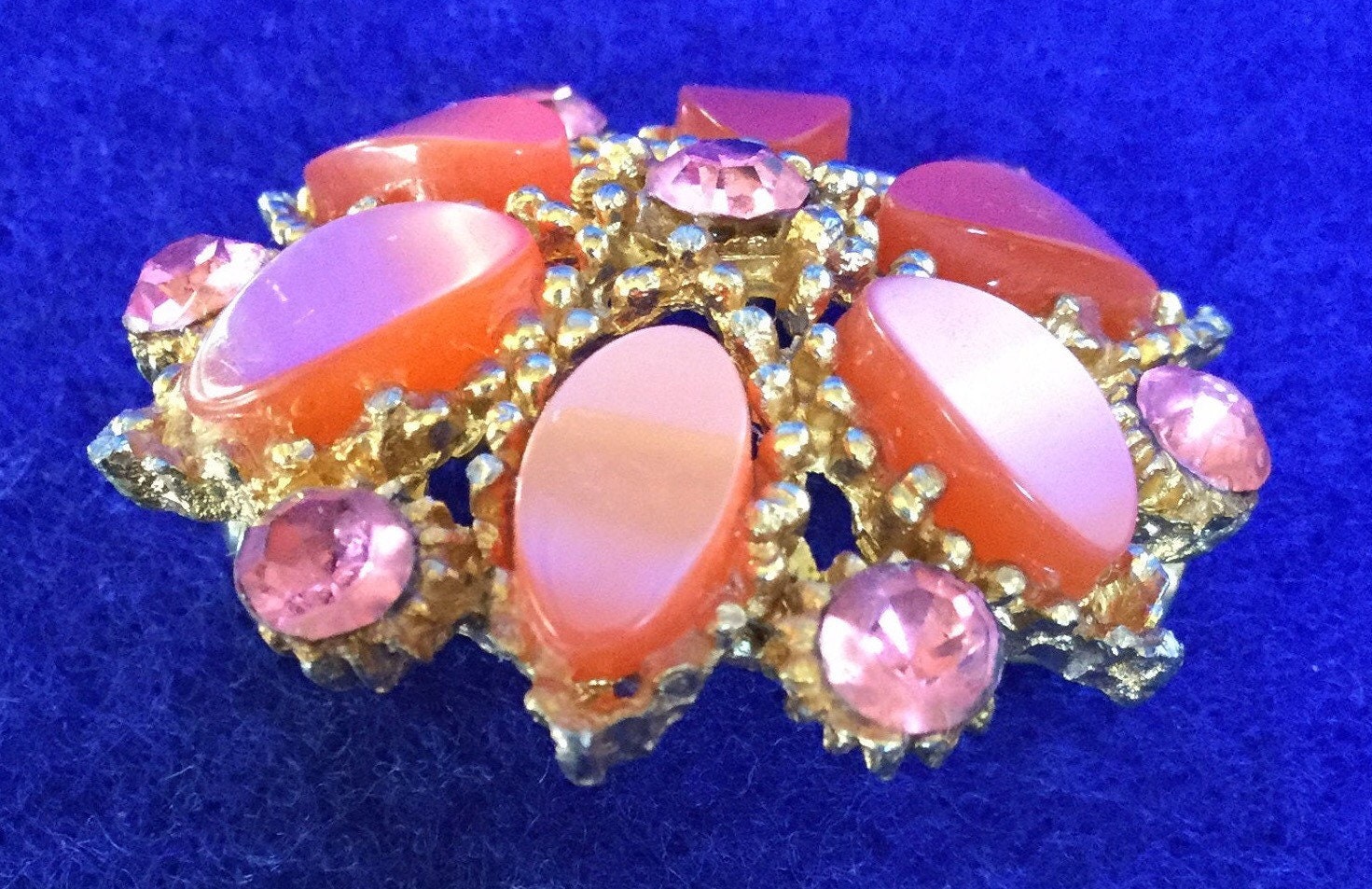 1950s Pink Flower Brooch - Goldtone Set With Seven Pink Rhinestones ...