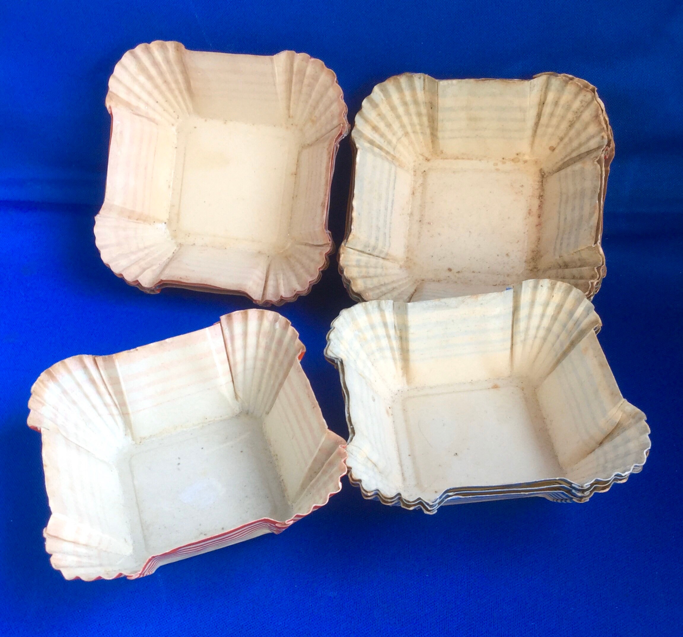 14 Square 1950s Baking Cases - Etsy