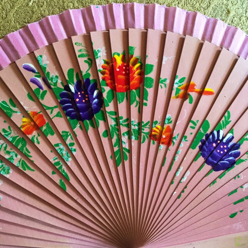 Vintage 1950s Hand Painted Fan - Exquisitely Painted Pink Fan With Red ...