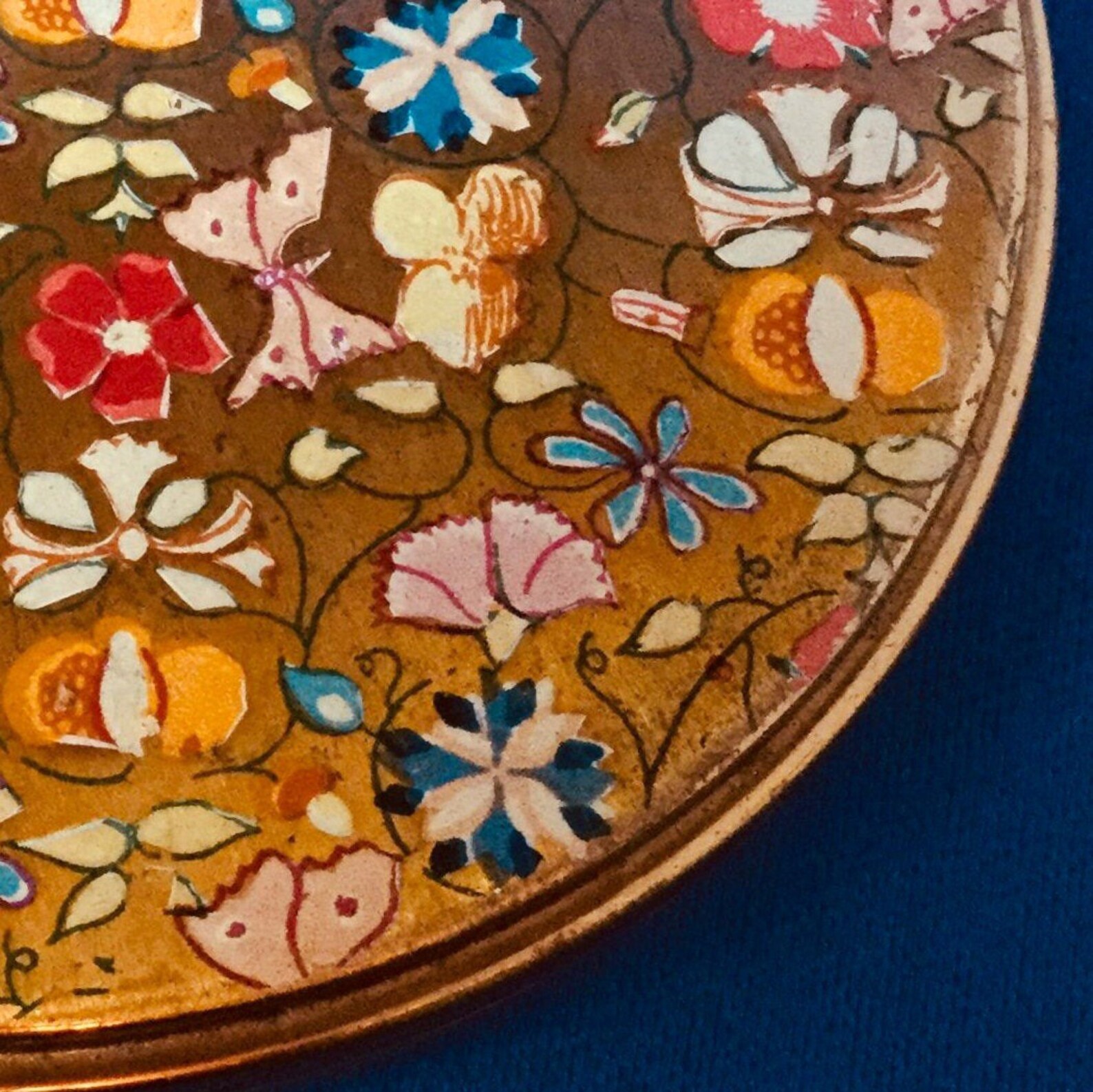 1950s Floral Garden Circular Powder Compact With Gauze and Mirror ...