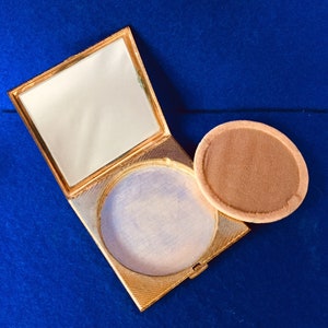 Vintage 1950s Square Powder Compact in Gold Tone Metal With Mirror ...