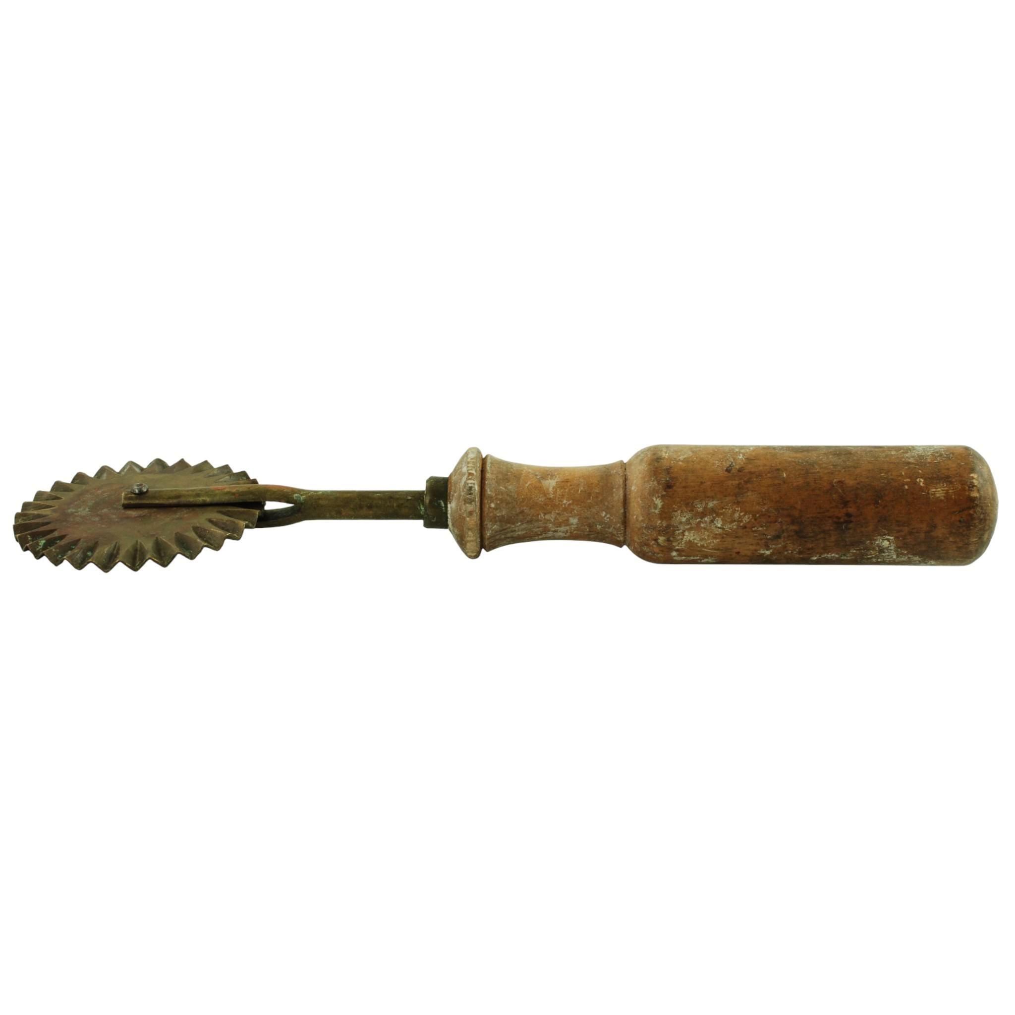Antique German Solid Brass Fluted Pastry Crimper Tool With Turned Wood ...