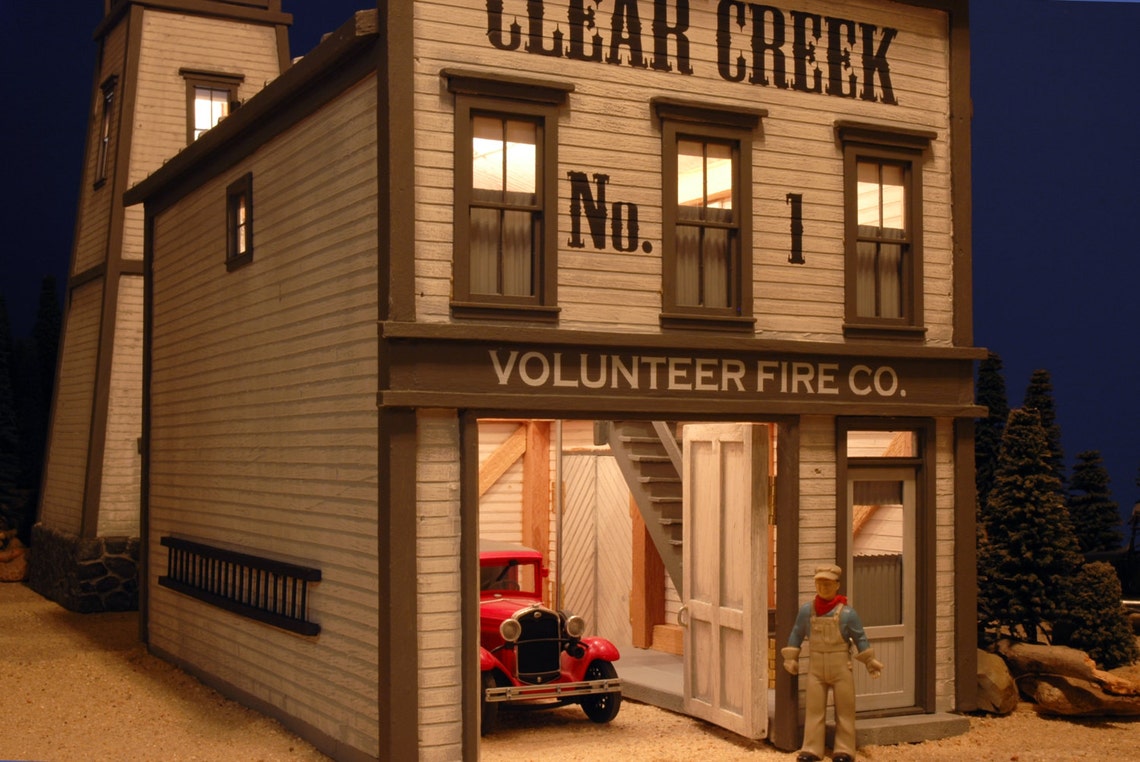 G SCALE FIREHOUSE Building 4usew Aristocraft LGB and Other 1/24 1/20.9 ...