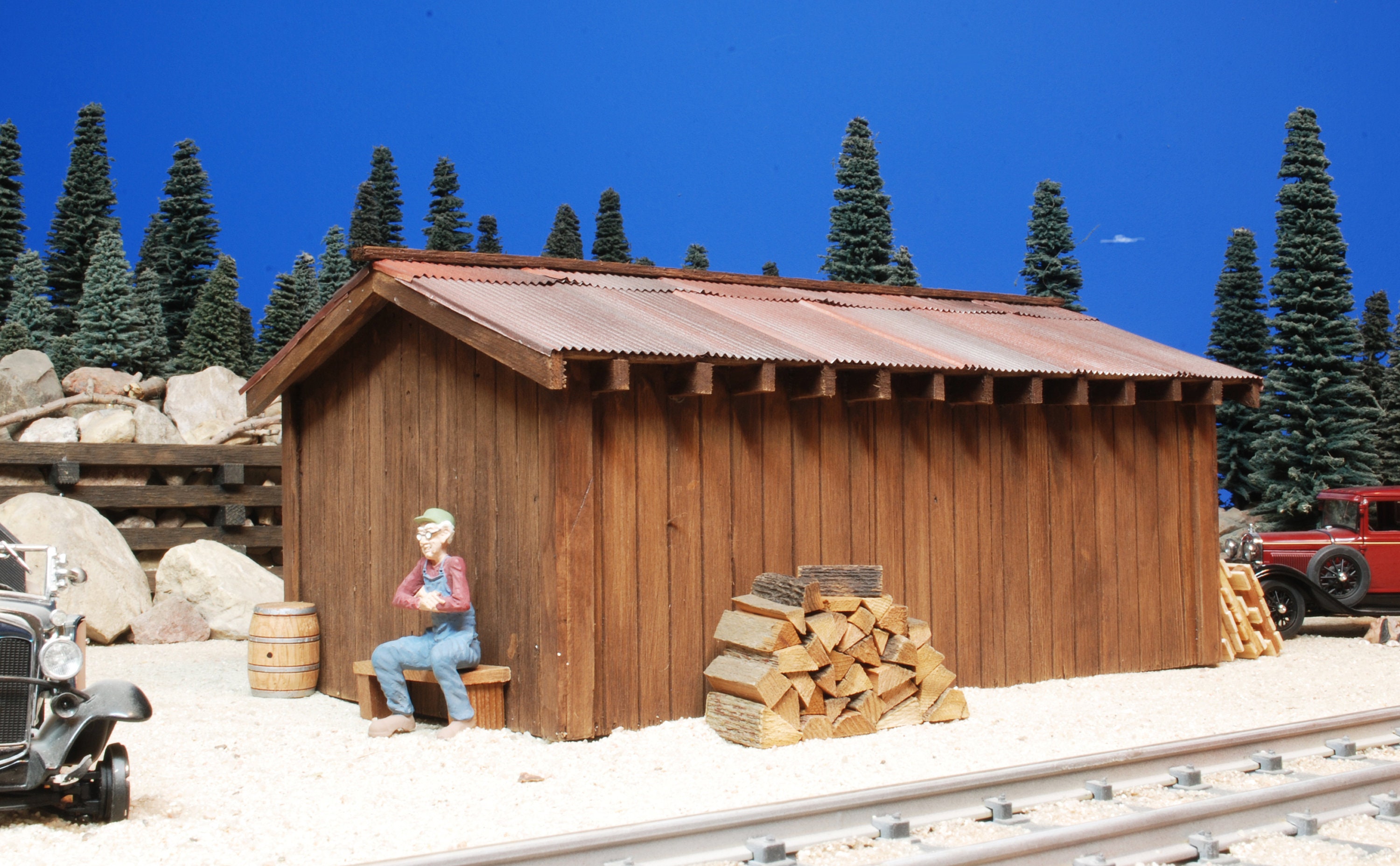 G SCALE Garage BARN for Use W Garden Gauge Model Railroad Track 1/24 ...
