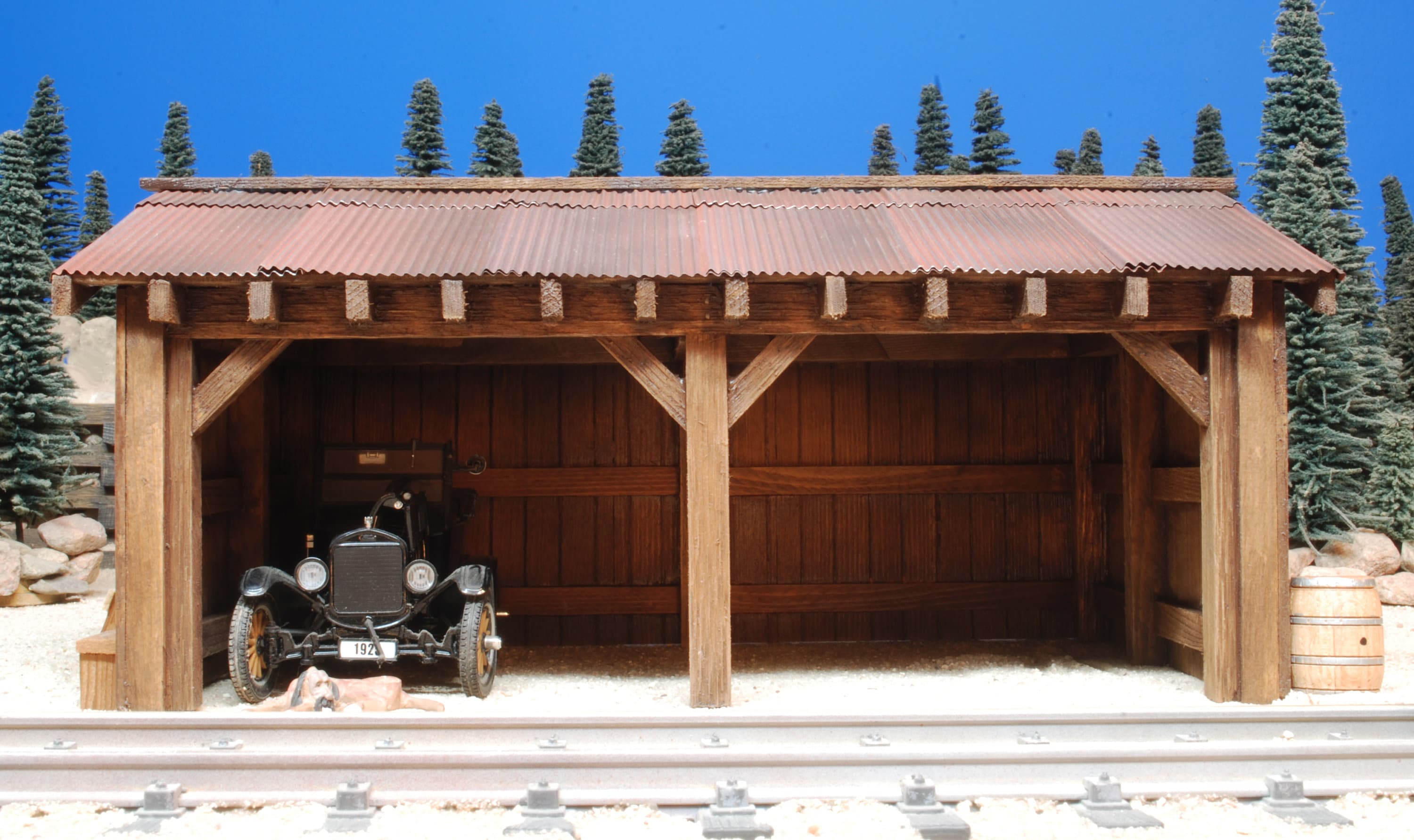 G SCALE Garage BARN for Use W Garden Gauge Model Railroad Track 1/24 ...