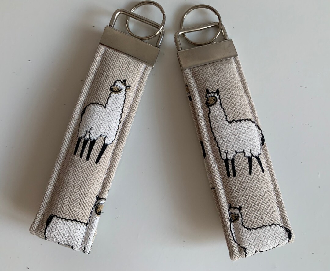 HANDMADE Alpaca / Lama Keyring Perfect Gift to Keep Your Keys Safe - Etsy