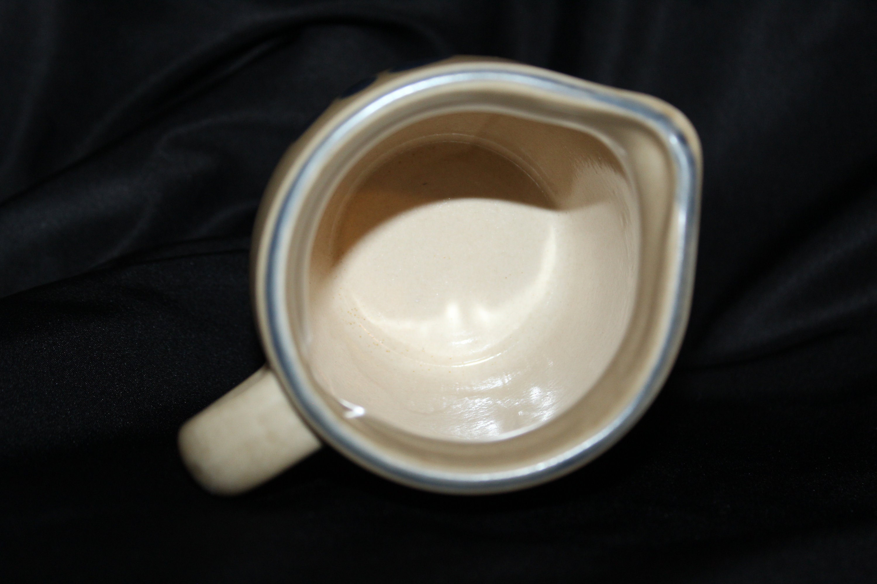 Home & Living Mugs Vintage FOLK ART as featured on the show The Ranch 2 ...