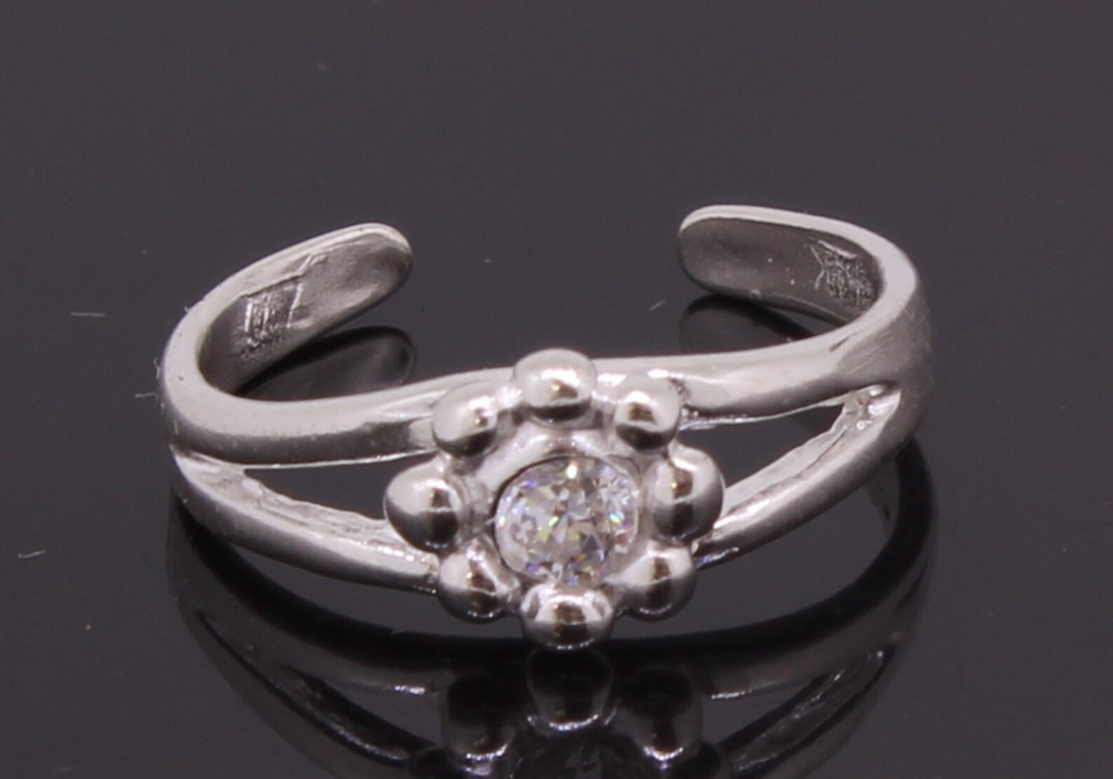 Flower Toe Ring Sterling Silver 925 With CZ Round Stone | Etsy