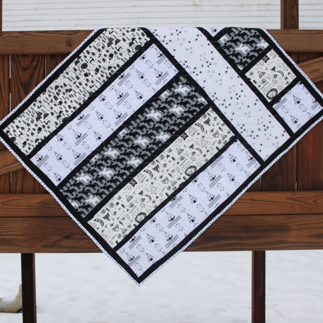 White and Black Baby Quilt, Modern Baby Quilt, Minimalist Nursery, Baby ...