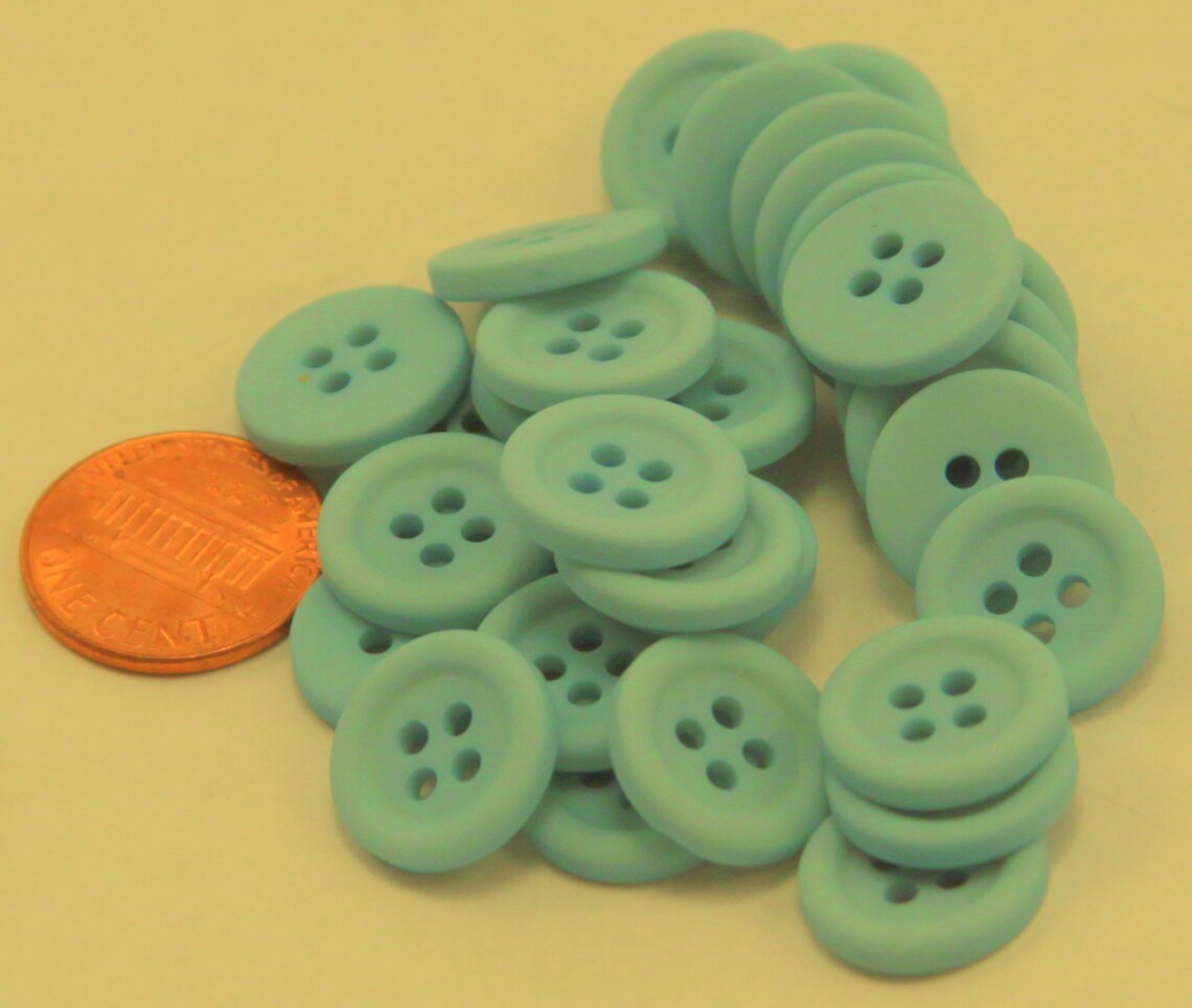 Lot of 24 Matte Pale Blue Plastic Buttons 5/8 15mm - Etsy Denmark