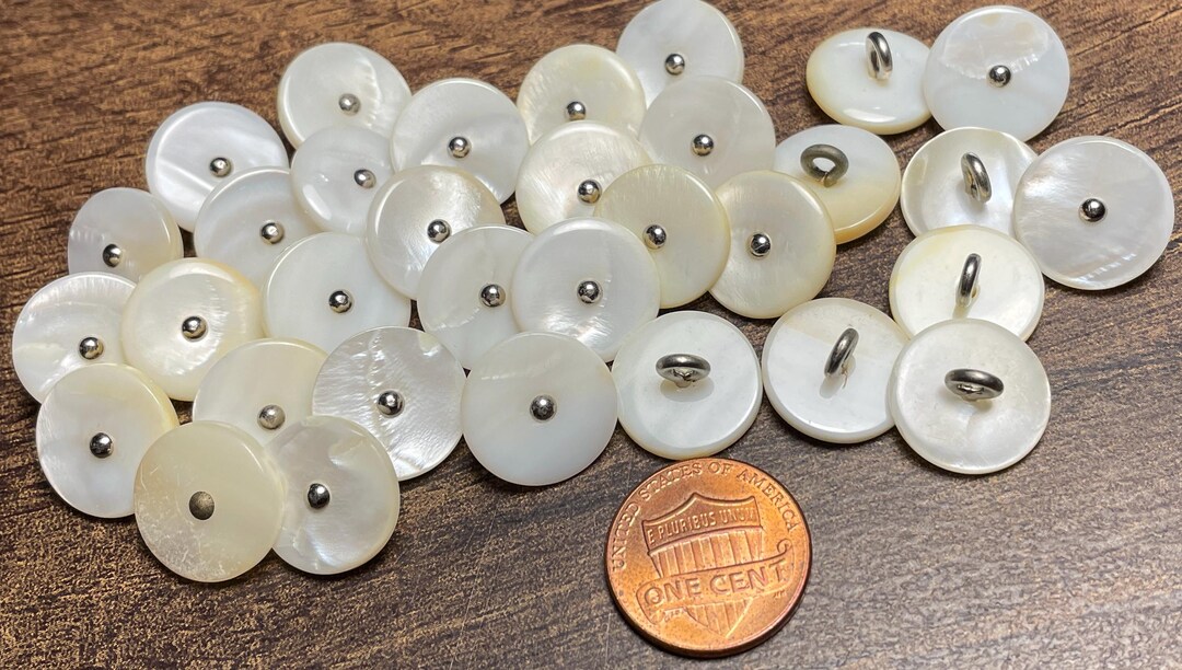 8 Pcs Only! Set of 8 Vintage NOS Beautiful Iridescent Creamy Off-white ...