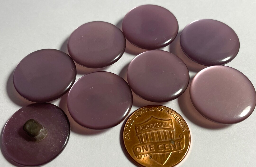 Set of 8 Vintage Glossy Pearlized Muted Lavender Purple Plastic Shank ...