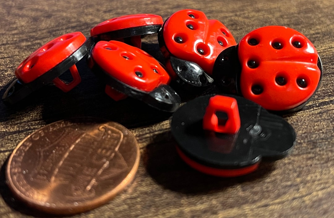 Set of 6 2-piece Red Black Glossy Ladybug Insect Novelty Kids Plastic ...