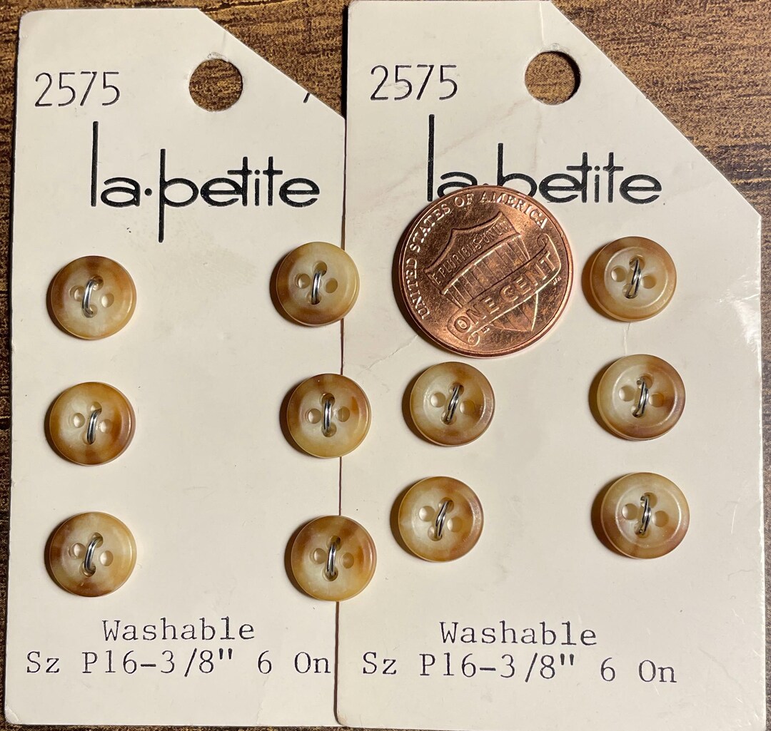 Set of 11 Vintage Small Brown Beige 4-hole Plastic Buttons 9.5mm 3/8 ...
