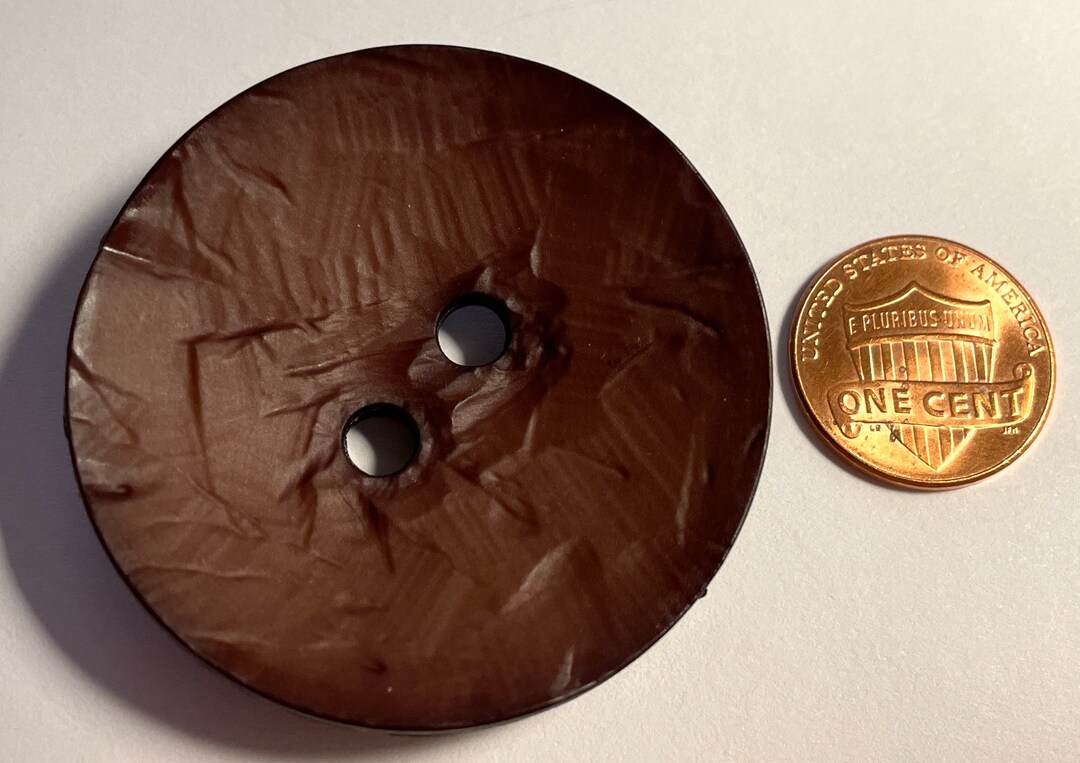 ONE Large Curved Concave Dark Brown 2-hole Sew-through Plastic Buttons ...