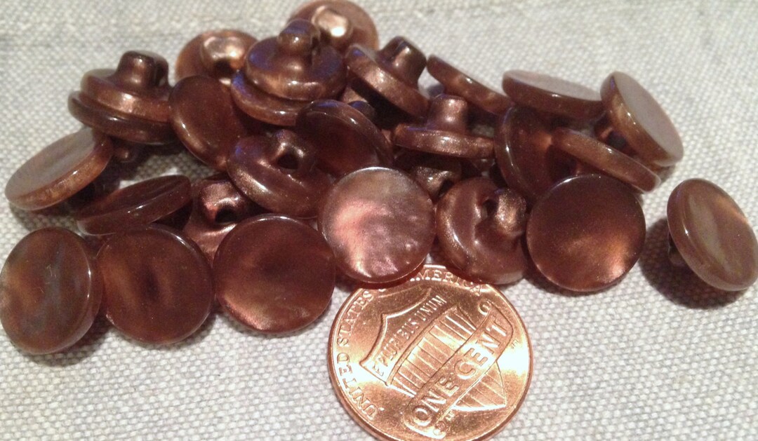 24 Small Flat Top Pearlized Brown Plastic Buttons 7/16" 11.4mm # 7689 ...