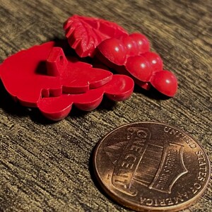 Set of 2 Vintage Glossy Red Plastic Shank Buttons Grape Cluster Note ...