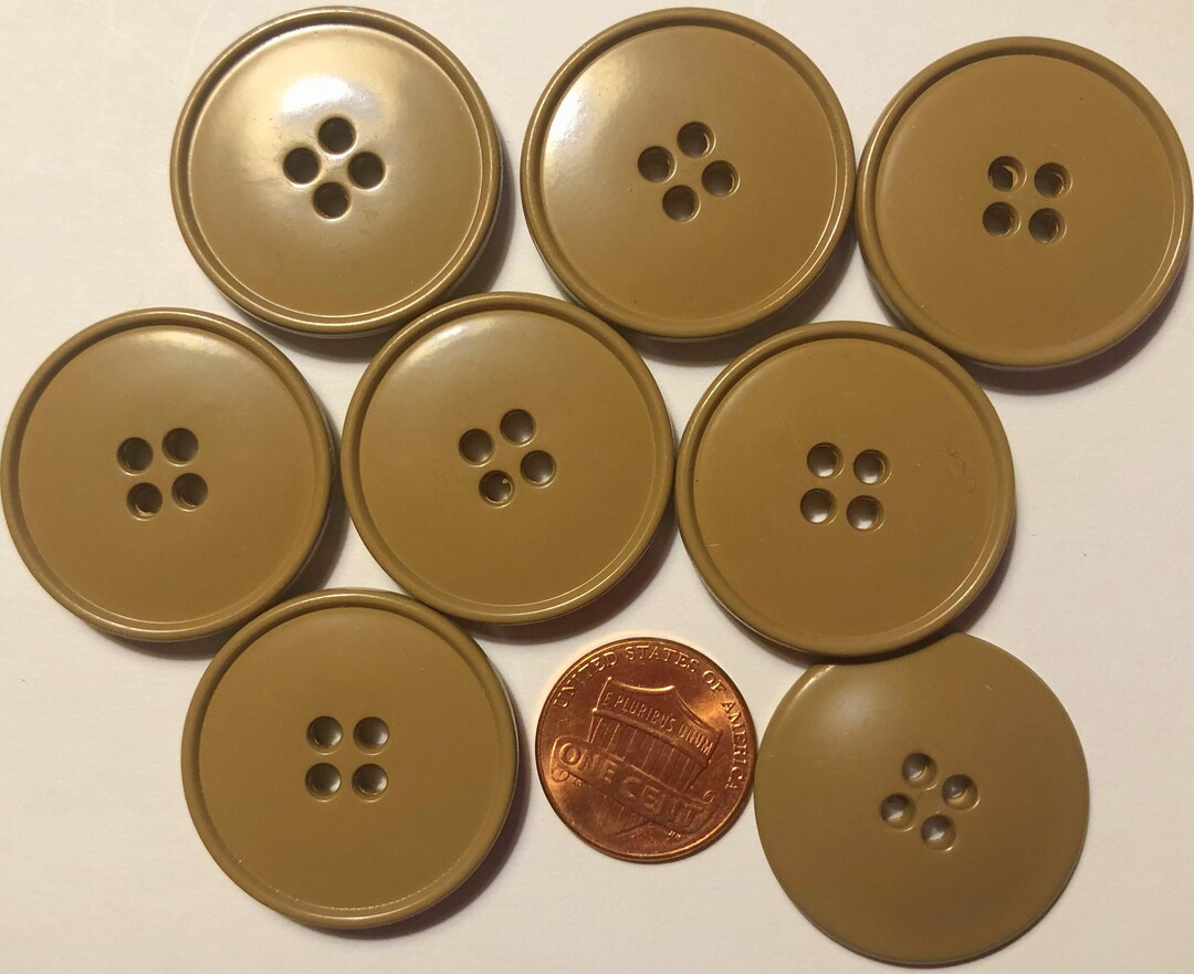 8 Large Rimmed Glossy Camel Light Brown Plastic 4-hole Sew-through ...