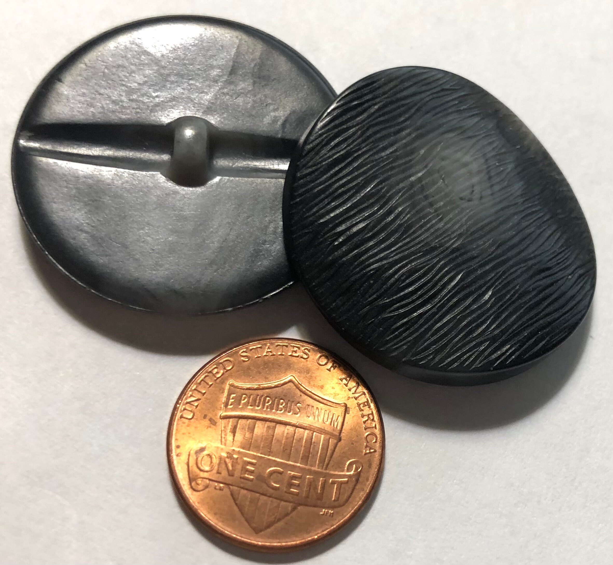 Set of 2 Vintage Large Gray & Black Plastic Shank Buttons | Etsy