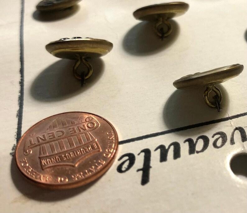 10 Beautiful Vintage Nouveaute Antique Brass Tone Metal 2-pc - Etsy