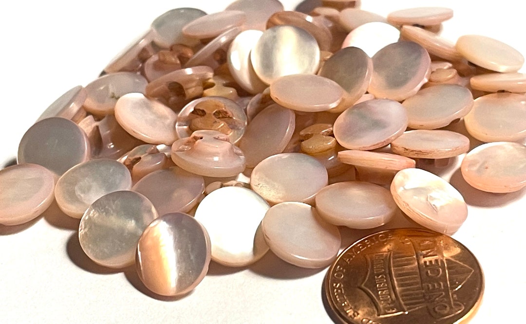 Set of 8 Small Vintage Beautiful Iridescent Dyed Pale Muted Pink MOP ...