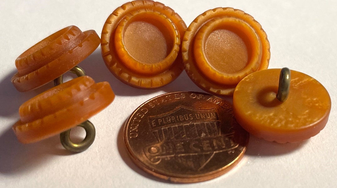 Set of 5 Vintage Burnt Orange Light Brown Plastic Shank Buttons 15mm 9/ ...