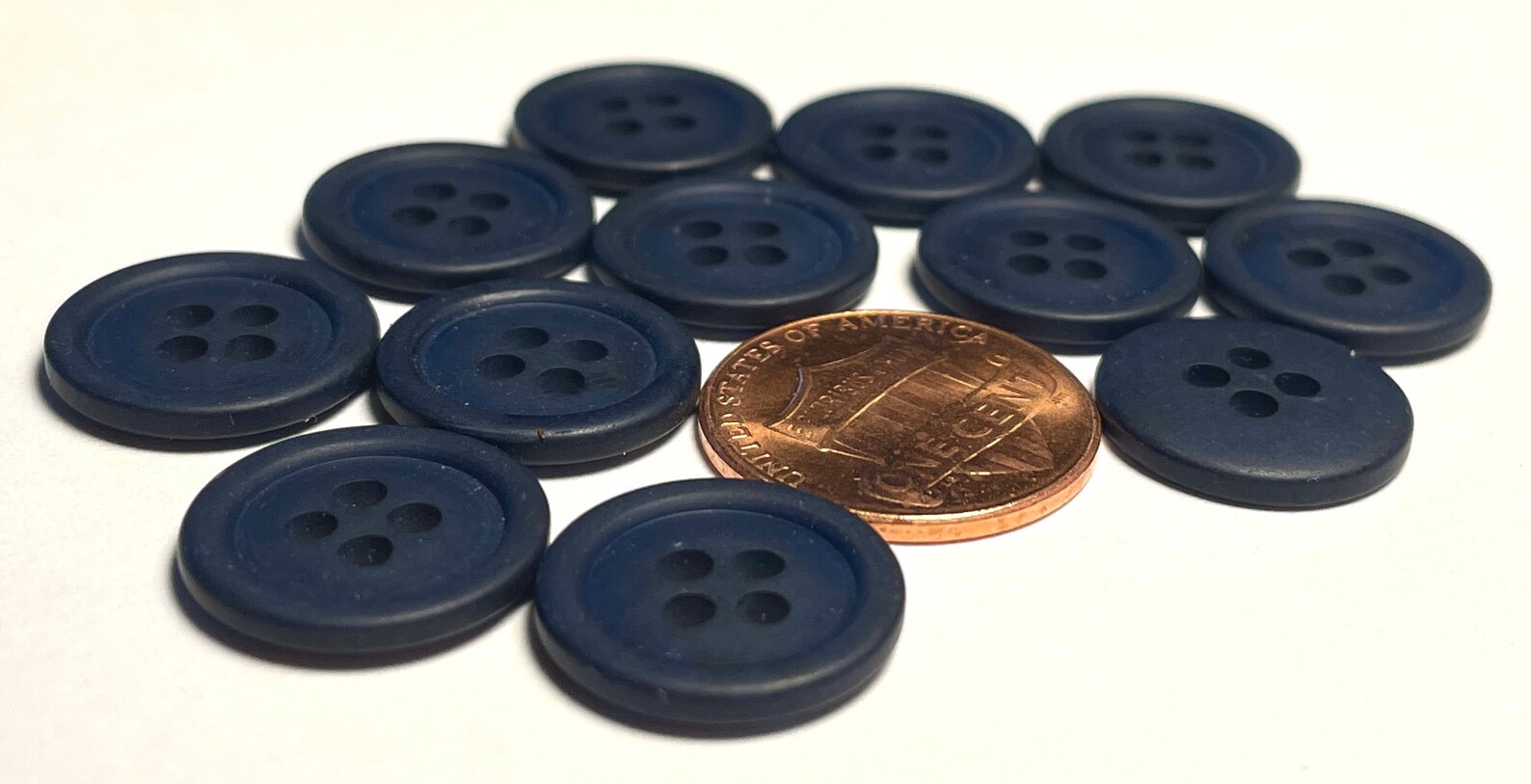 12 Matte Dull Very Dark Navy Blue Plastic 4-hole Sew-through Rimmed ...