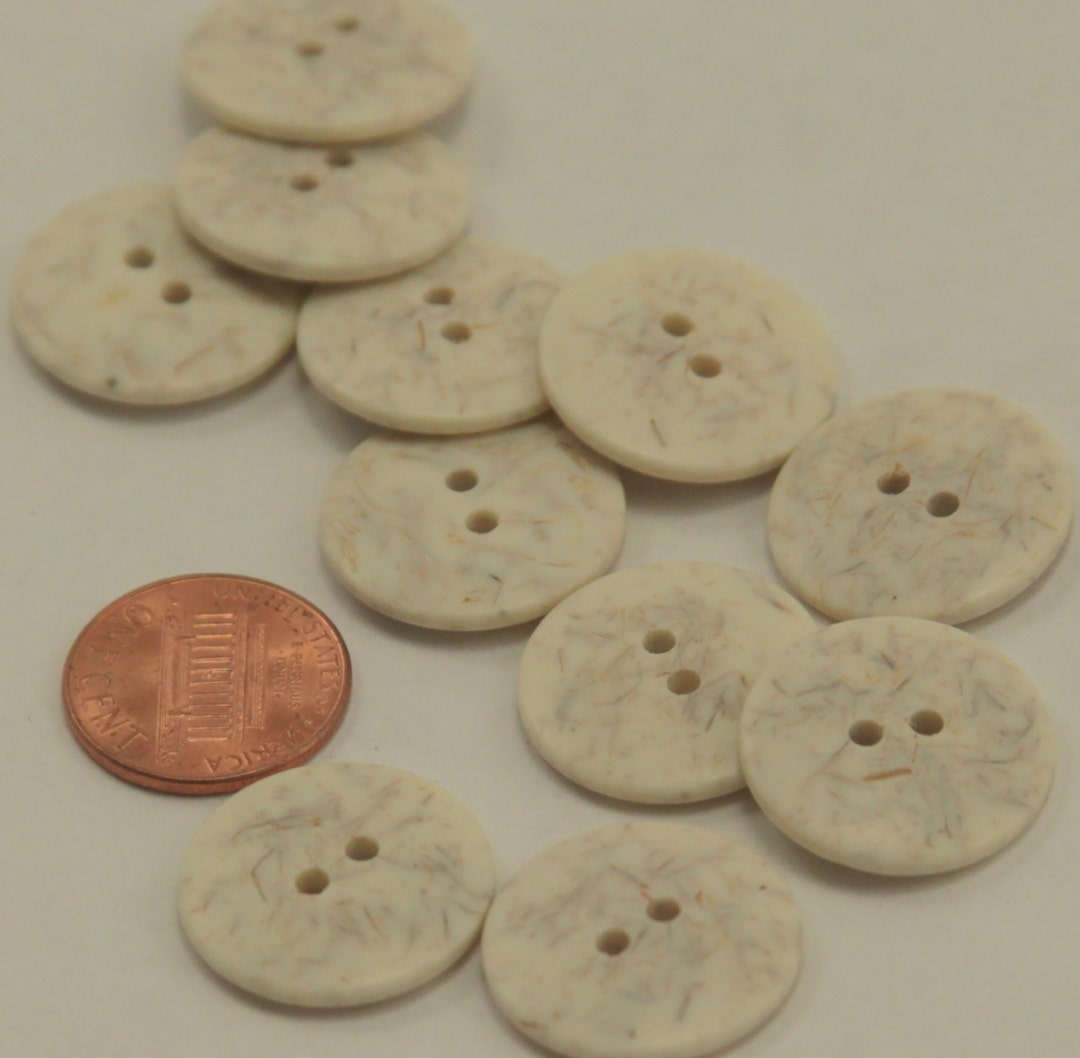 Lot of 12 Matte Dusty Cream & Beige Plastic Buttons 13/16" 21mm # 6609 ...
