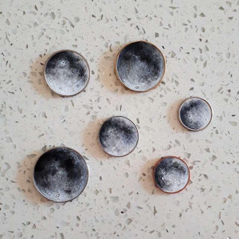 Full Moon Painted on Coins Moon on A Quarter Coin Art - Etsy