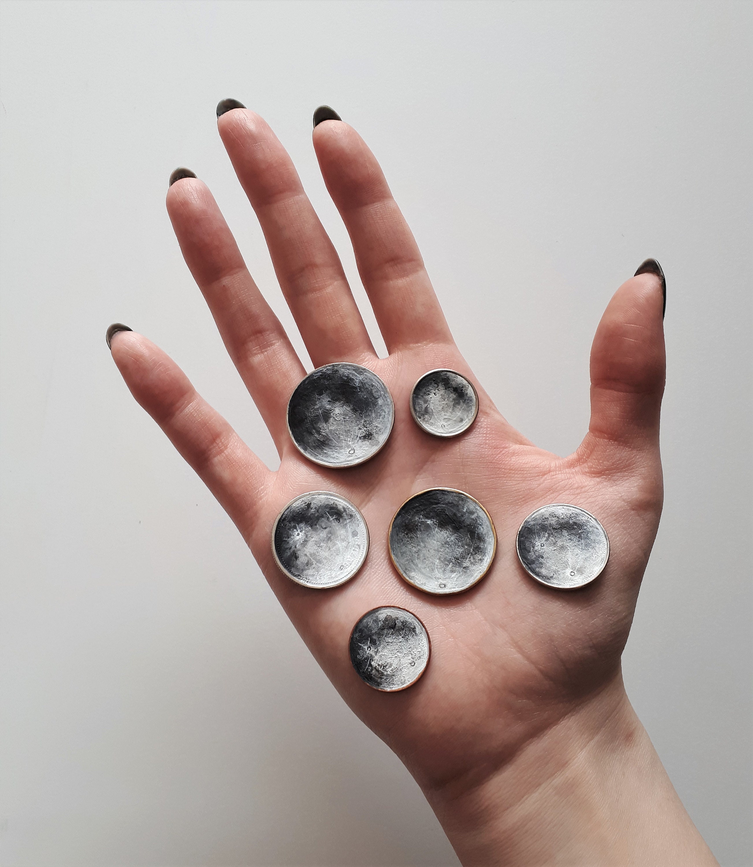 Full Moon Painted on Coins Moon on A Quarter Coin Art - Etsy