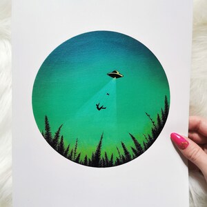 Alien Art, UFO With Cat Art Print, Space Ship Artwork, Round Art Print ...