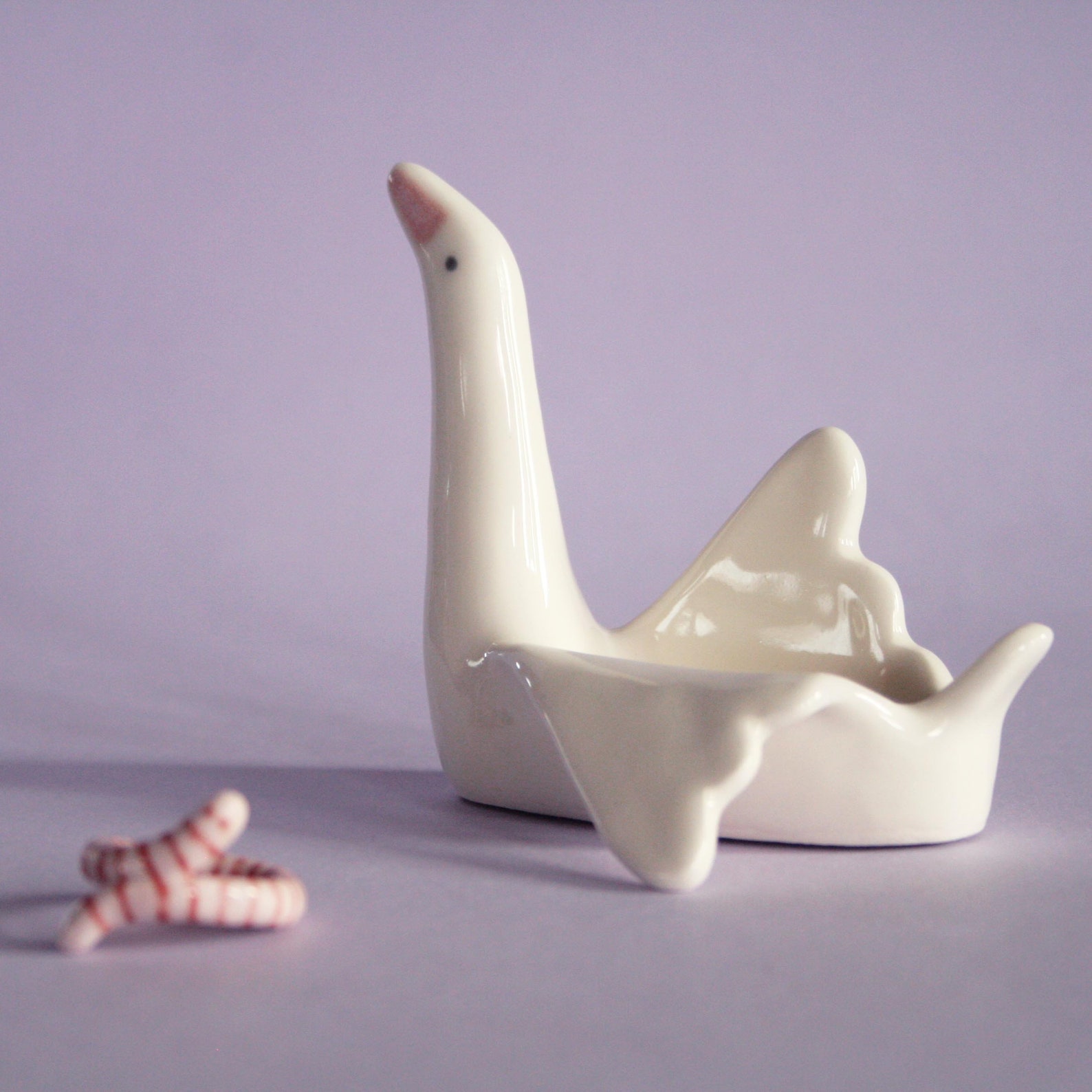 SWAN RING HOLDER /porcelain Swan Ring Dish / Jewelry Holder / - Etsy