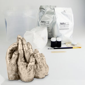 DIY Family Hand Casting Kit Gift Create a 3D Keepsake Holding Hands ...