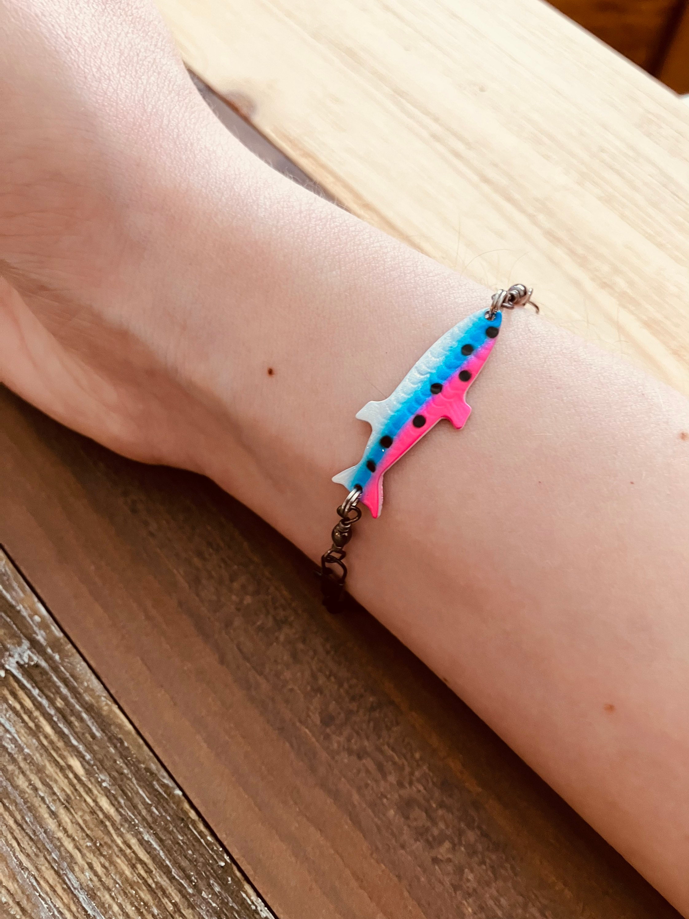 Rainbow Spot Fishing Bracelet - Etsy