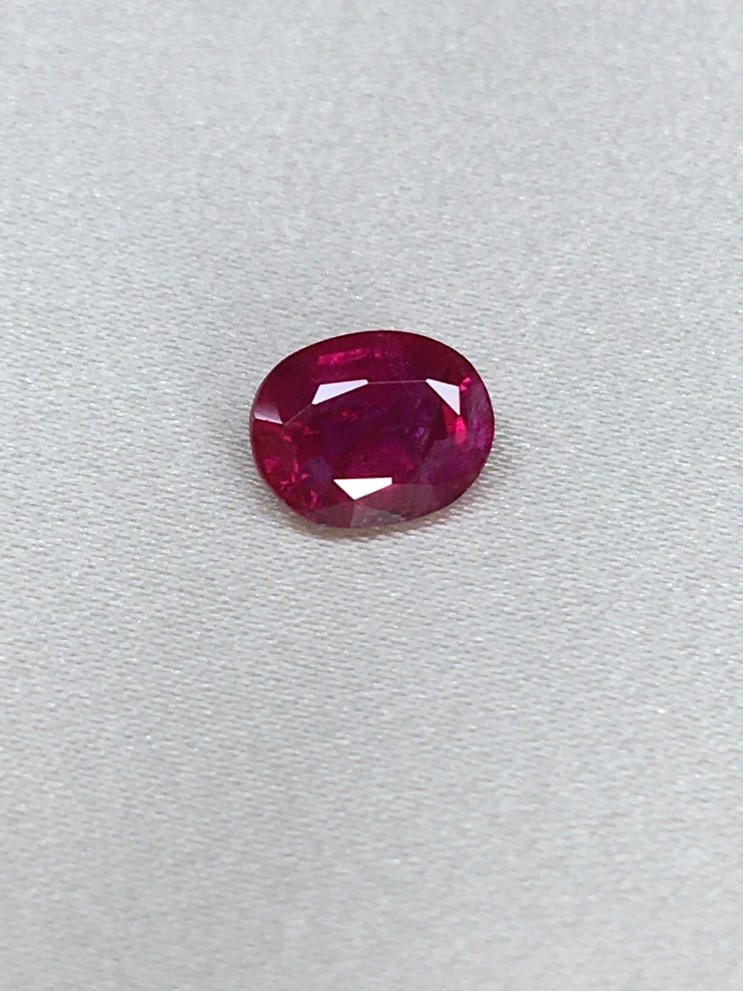 Vivid Red Burmese Ruby Oval Shape 1 Carat • July Birthstone ...