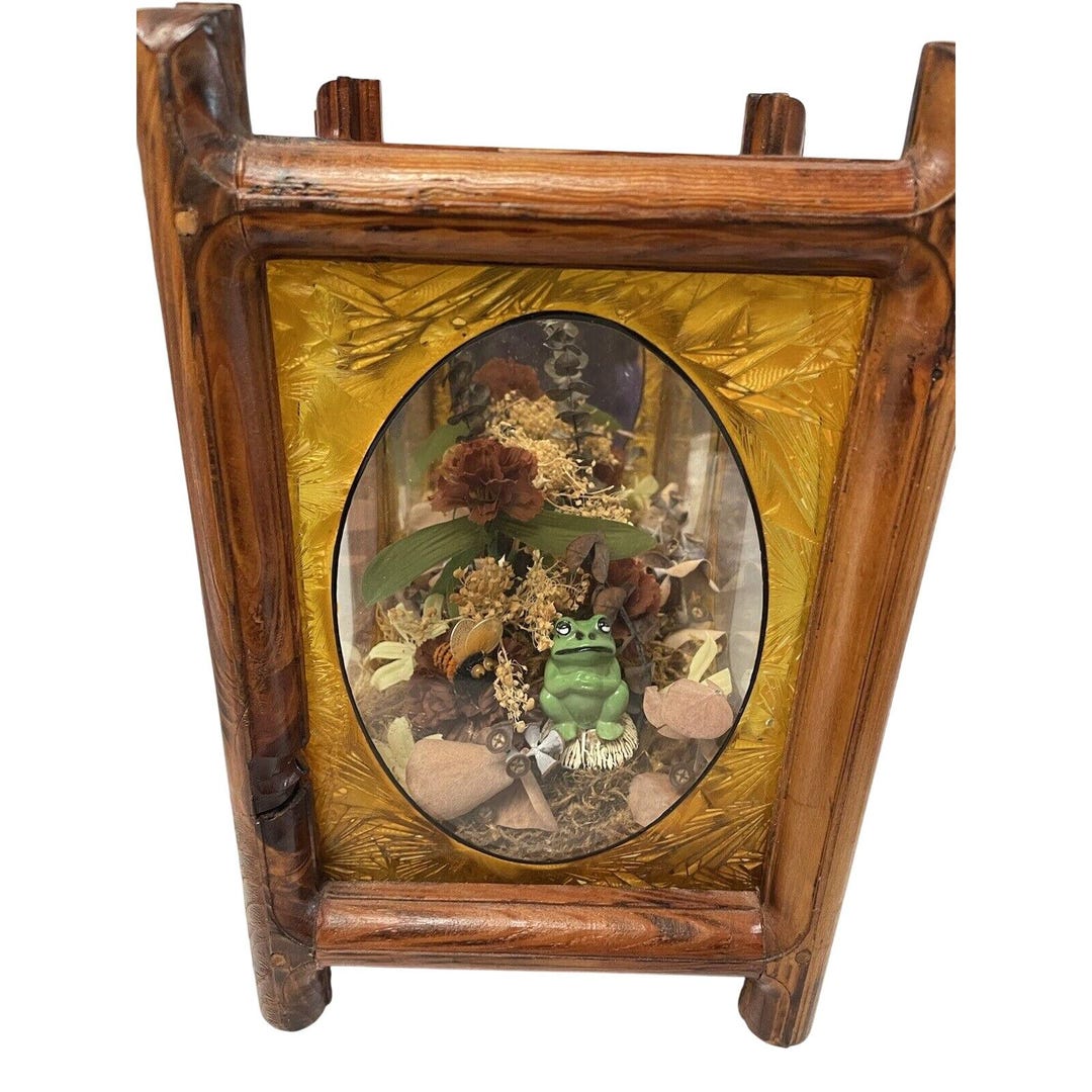 Vintage Wooden Terrarium Frame With Frog & Bee Decorative Terrarium ...