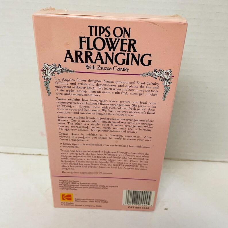 Vintage Zsuzsa Cziraky VHS Video Tips on Flower Arrangement - Etsy México