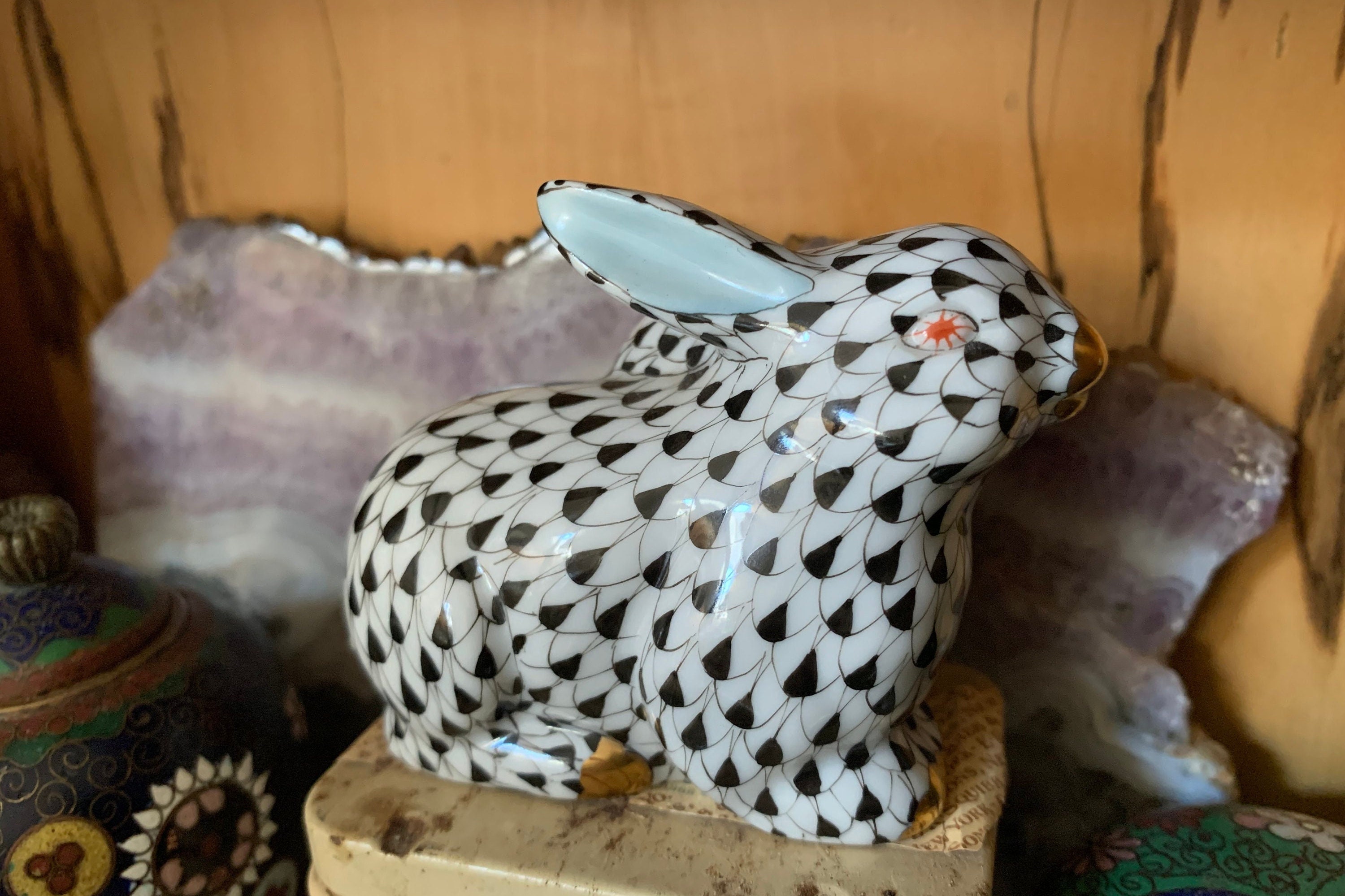 Vintage Herend Bunny Rabbit Figurine, Porcelain, Black Fishnet Pattern ...