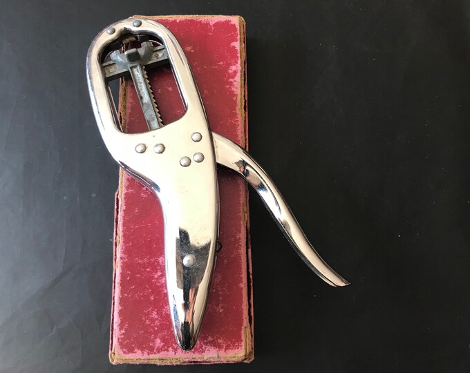 1964 Crackerjack Nutcracker Made in England Ratchet Nut Cracker, Ice ...