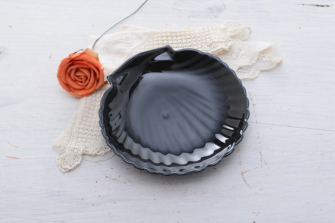 Vintage Black Glass Shell Shape Soap Dish - Etsy