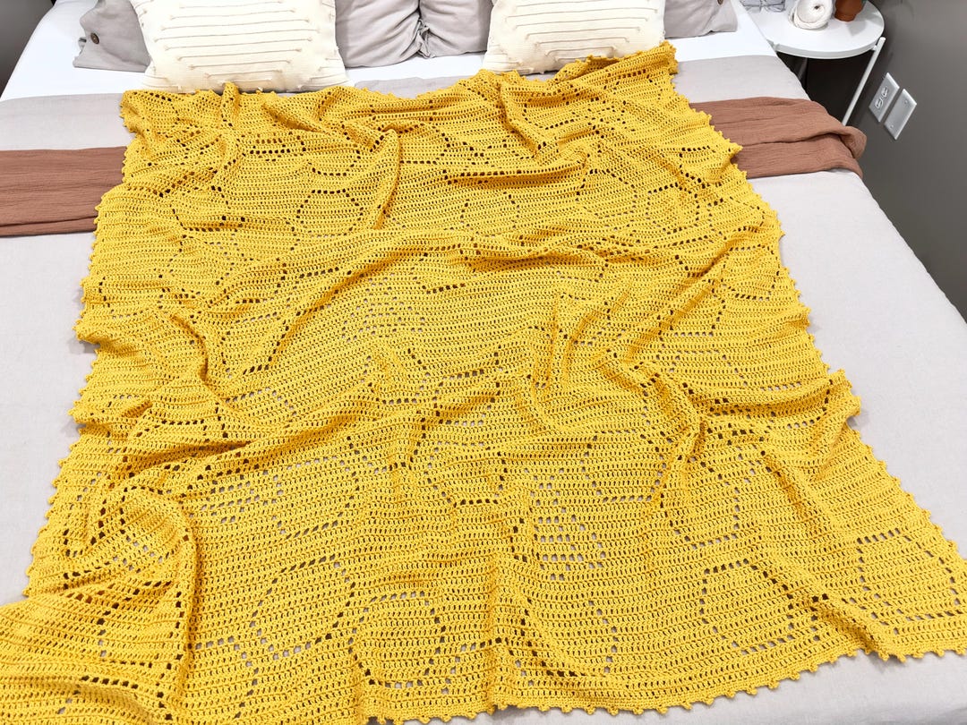 Filet Crochet Blanket Pattern | Bee Blanket Crochet Pattern | Filet ...