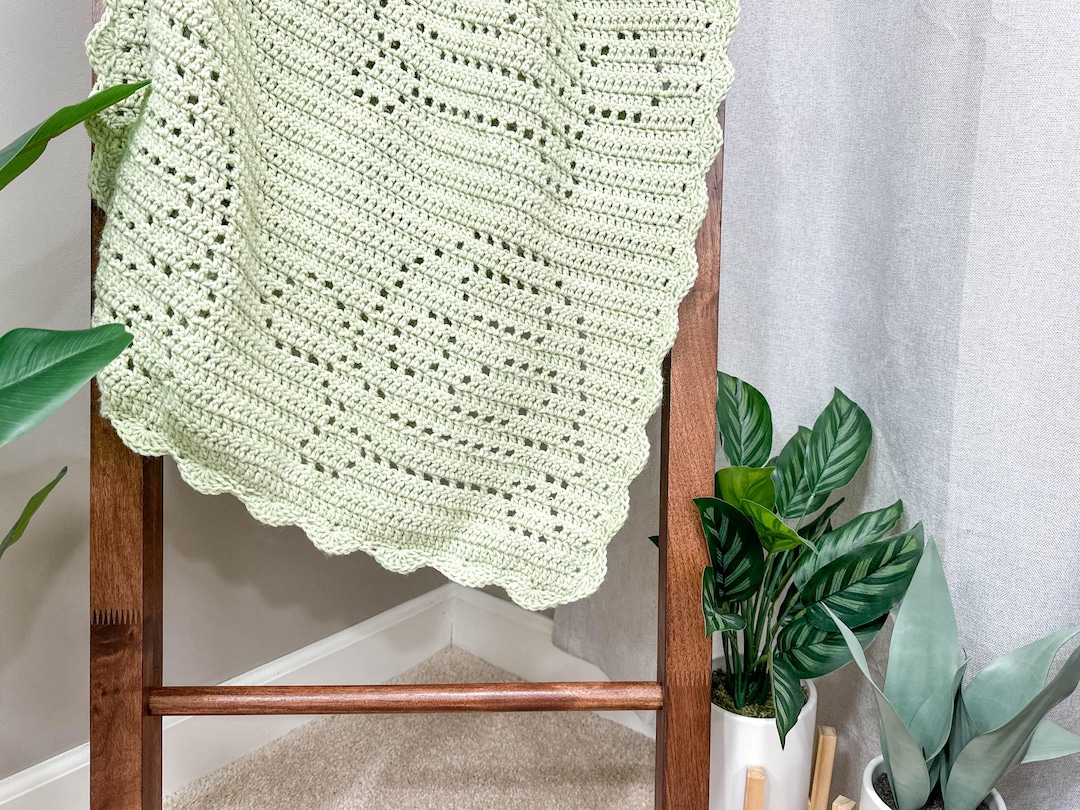 Filet Crochet Baby Blanket Pattern With Turtles | Crochet Turtle ...