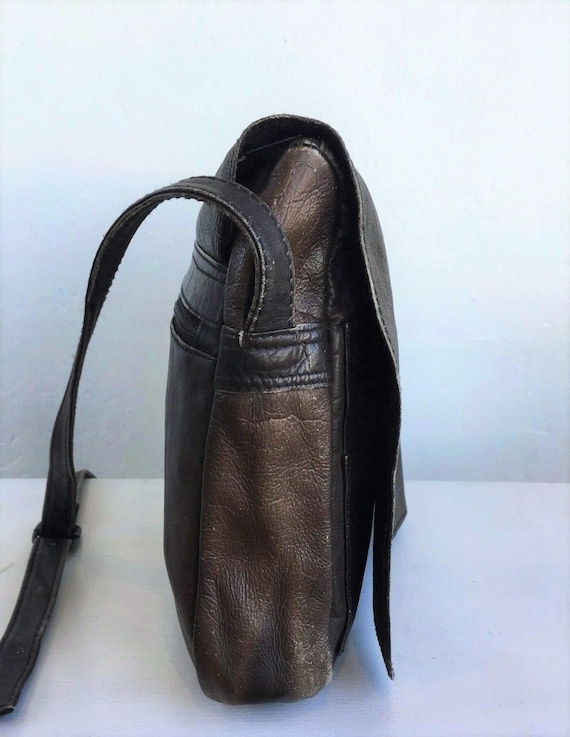 Distressed Brown Leather Messenger Bag - Gem