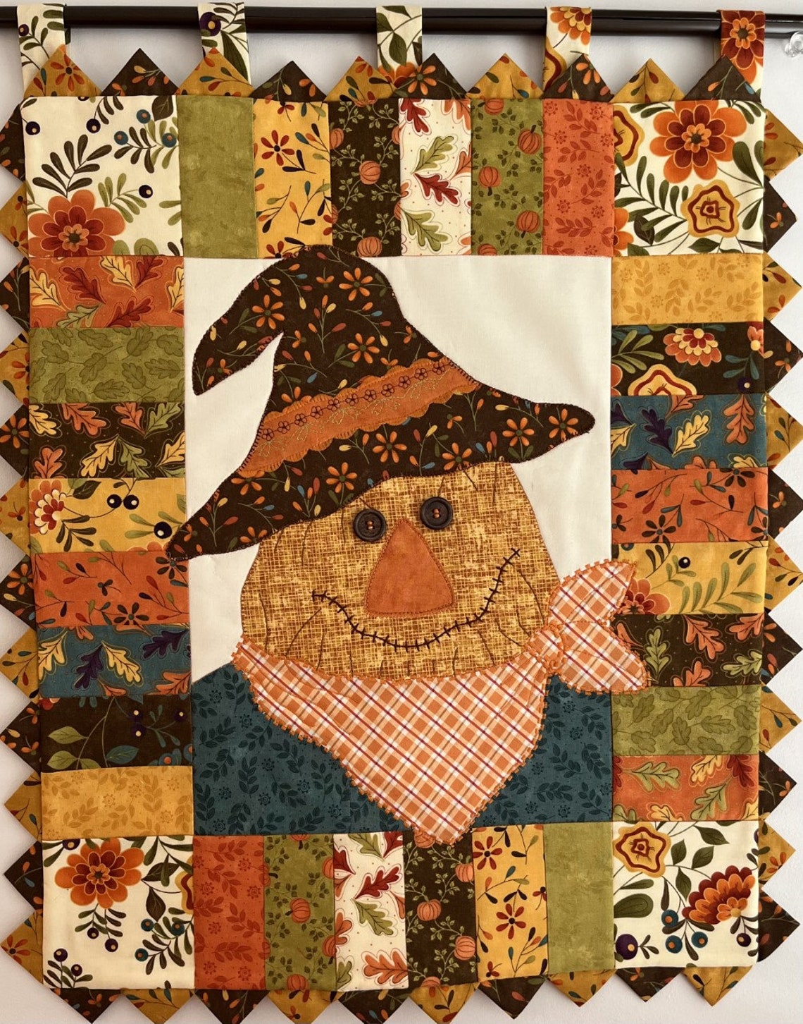 Scarecrow Mini Quilt Pattern: Scrappy Applique Wall Hanging (PDF ...