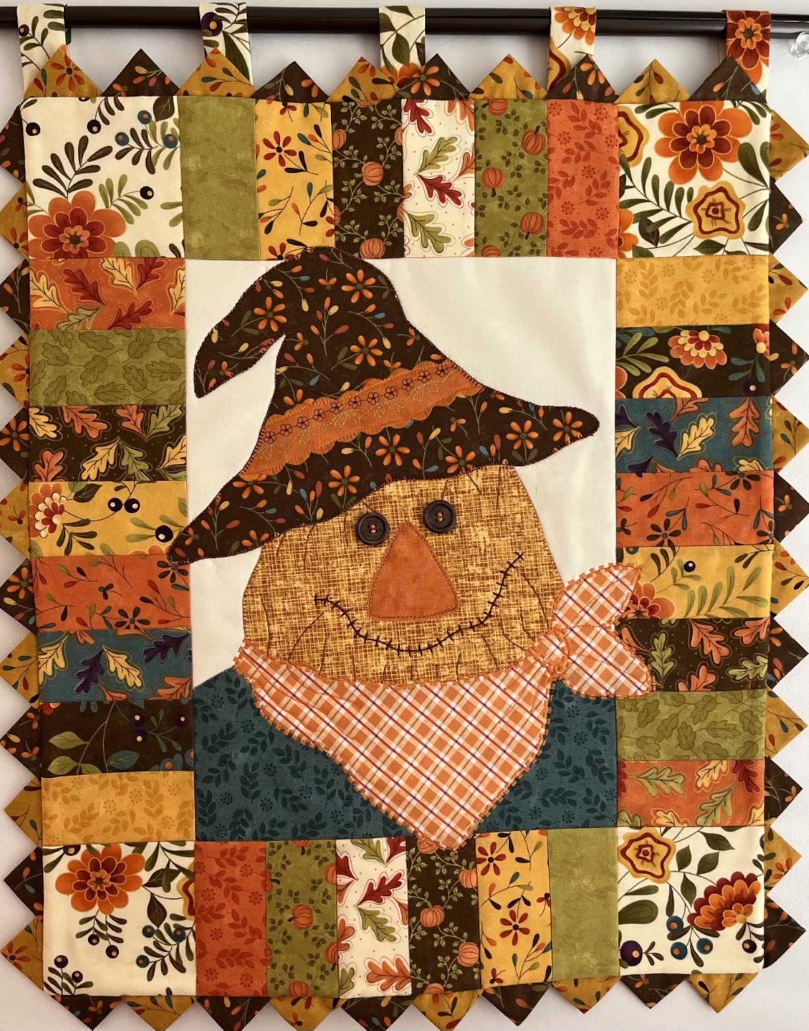 Scarecrow Mini Quilt Pattern: Scrappy Applique Wall Hanging (PDF ...