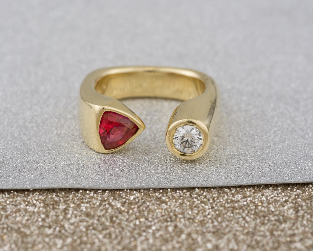 Bold Estate Trillion Spinel Statement Ring With Single Round Diamond in 18k Yellow Gold - Etsy